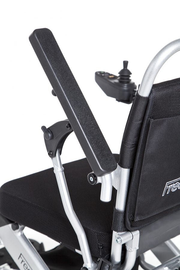 DE08L Freedom Chair - Boost Mobility